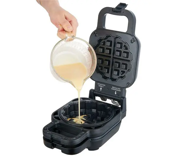 SALTON Stuffed Belgian Waffle Maker