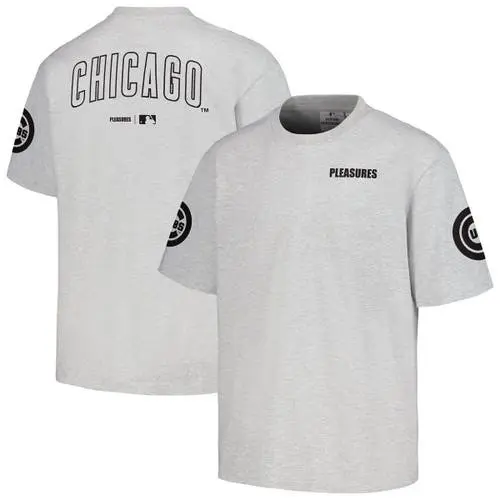 PLEASURES Chicago Cubs Team T-shirt