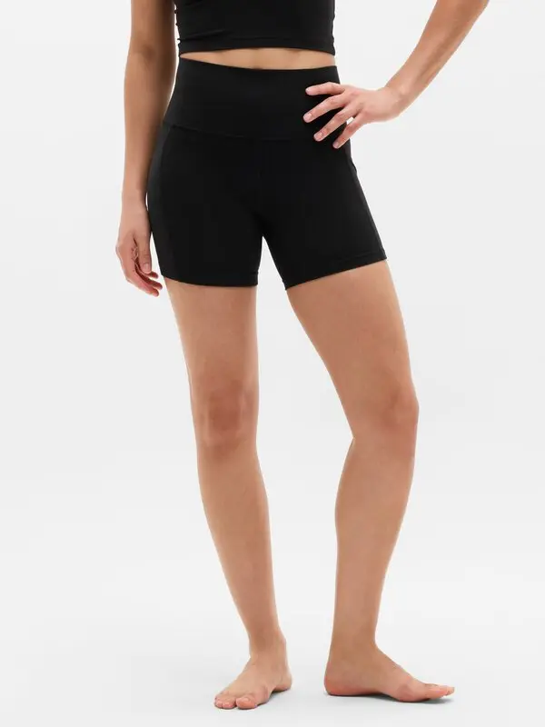 Athleta Salutation Stash High Rise Short - Black