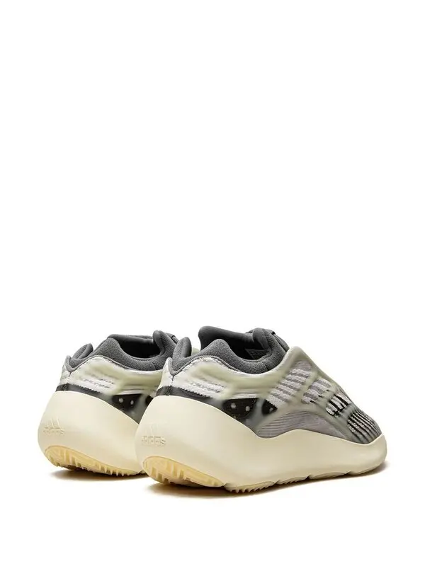 ADIDAS X YEEZY Yeezy 700 V3 Fade Salt Sneakers - Grey