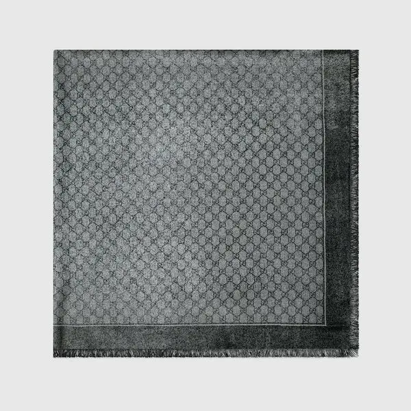 Gucci Gg Wool Jacquard Shawl - Grey
