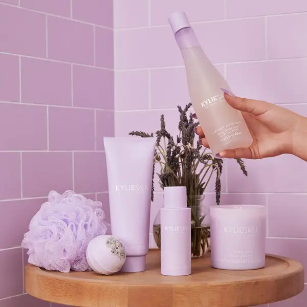 KYLIE COSMETICS Lavender Bubble Bath