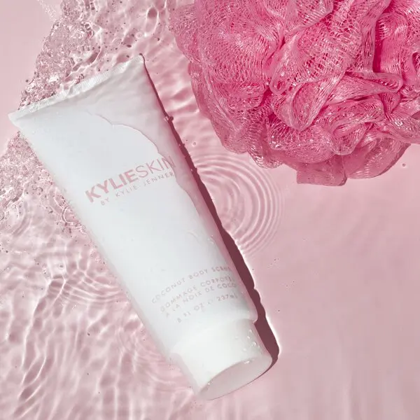 KYLIE COSMETICS Loofah