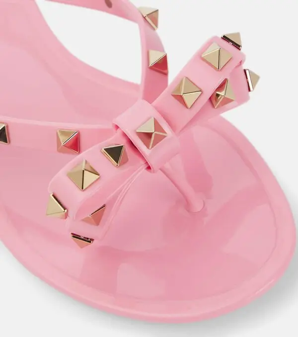 Valentino Garavani Rockstud Thong Sandals In Pink - 20% Off