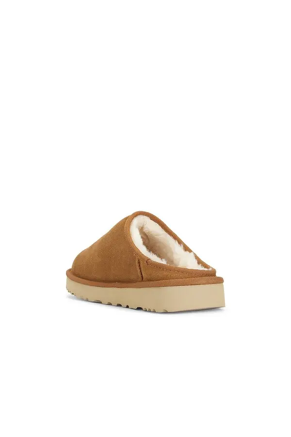 UGG Classic Slip-on