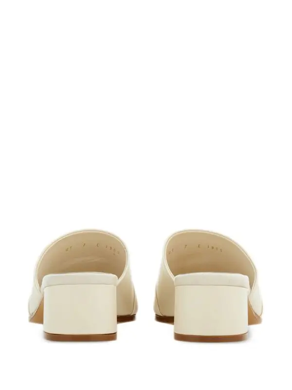 FERRAGAMO 40mm Vara Sandals