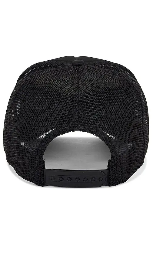 LOS SUNDAYS The Drama Free Trucker Cap