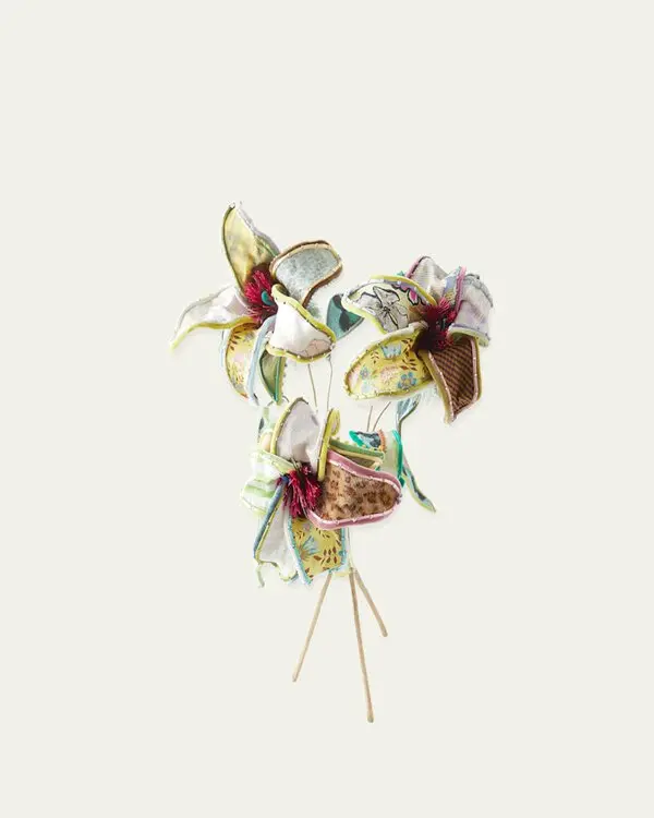ELIZABETH HAYT Bouquet Decorative Accent