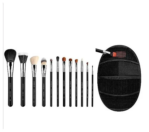 SIGMA BEAUTY Essential Brush Set With Swi Ch - One-color