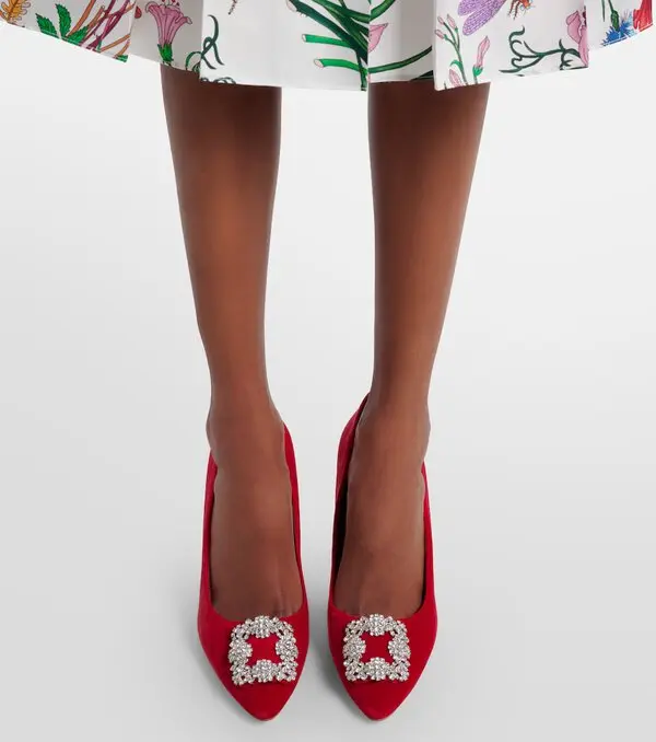 Manolo Blahnik Hangisi Velvet Pumps - Red