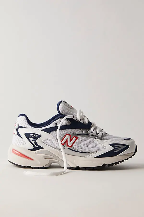 NEW BALANCE 725 Sneakers