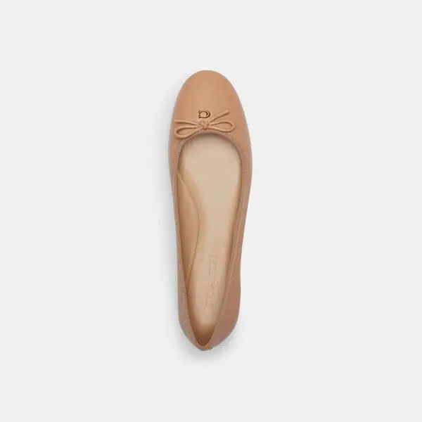 COACH Abigail Flat