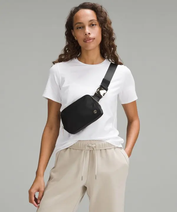 lululemon tote bag Everyday Canvas – Forest Green with White Logo – MASTERPIECE trend:WID Goth Academy 23 Color:Arctic/Granite Louis Vuitton Mini Crossbody market scores to picnic