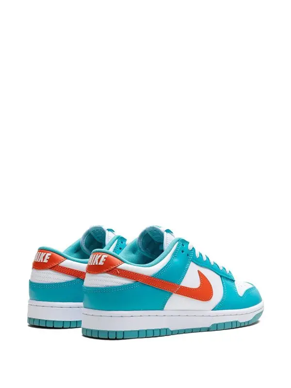 Nike Dunk Low Sneakers