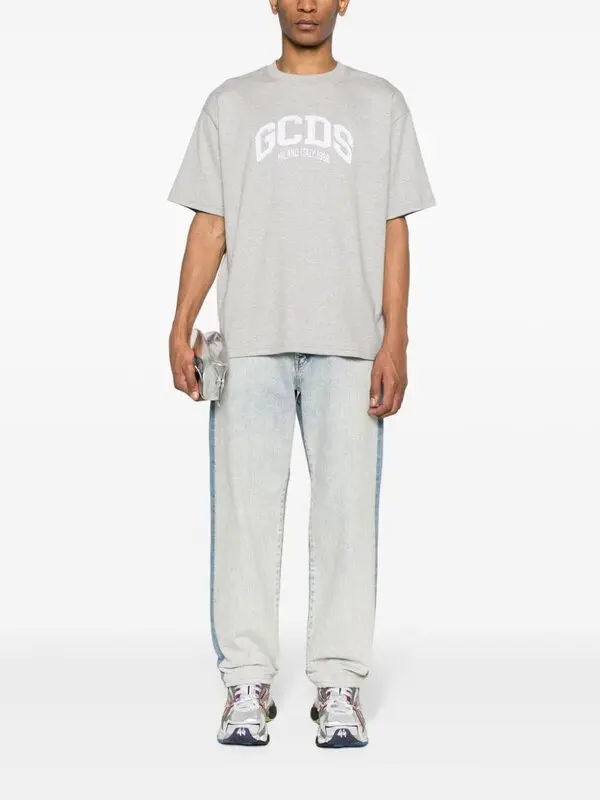 Gcds Logo-patch Cotton T-shirt