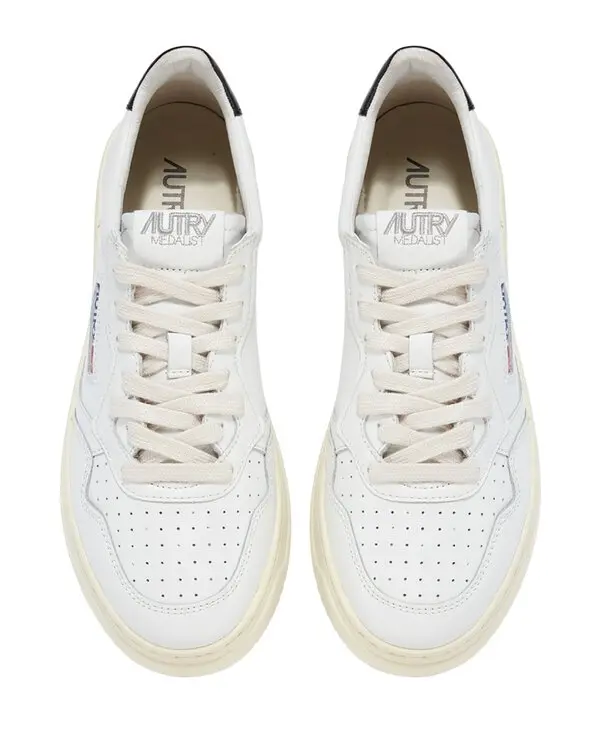 AUTRY Medalist Low Top Sneakers - White/black