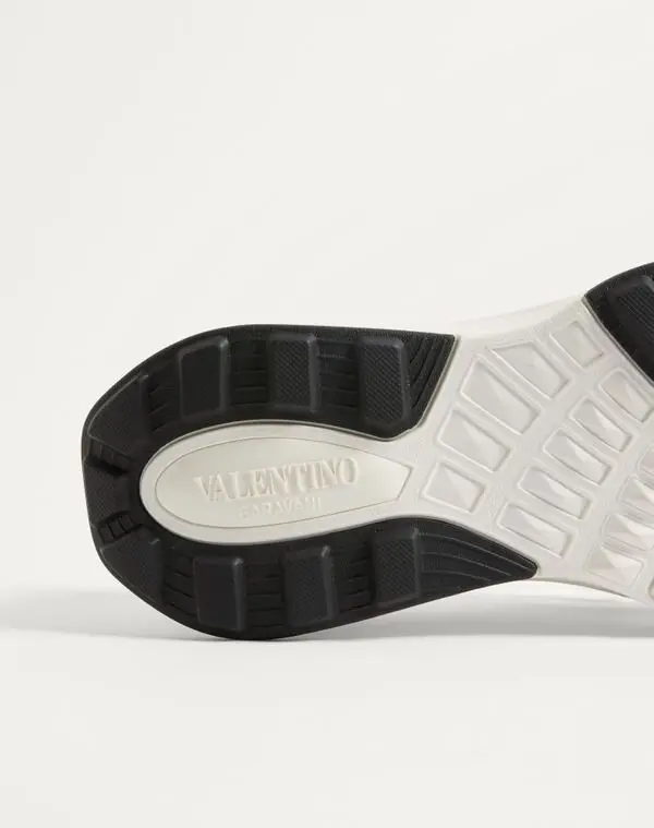 Valentino Garavani True Act Low-top Sneakers - White/ Black