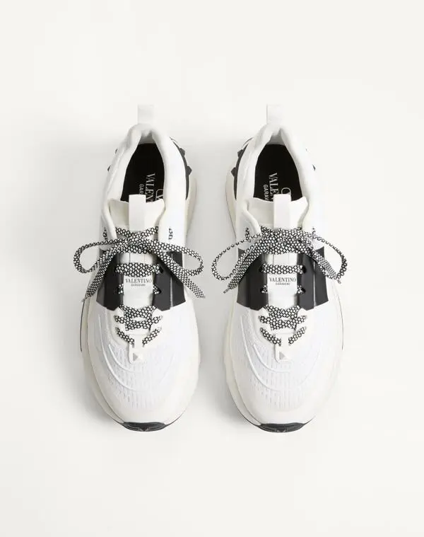 Valentino Garavani True Act Low-top Sneakers - White/ Black