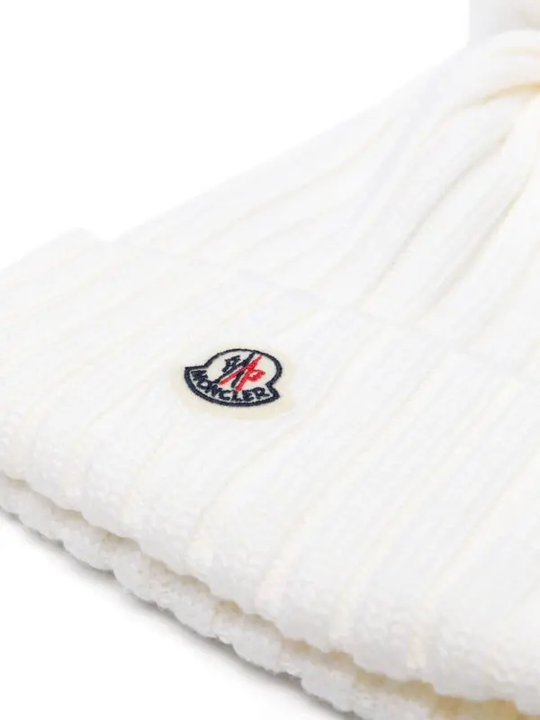 Moncler Pompom Ribbed Beanie - Neutrals