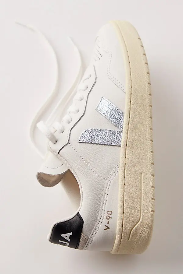 VEJA V-90 Sneakers - White Silver/black