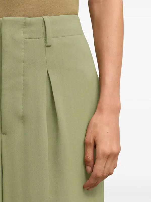 Ami Tailored Knee-length Shorts - Green