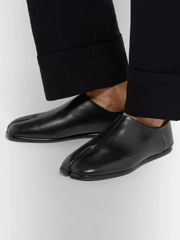 MAISON MARGIELA Tabi Leather Loafers - Black
