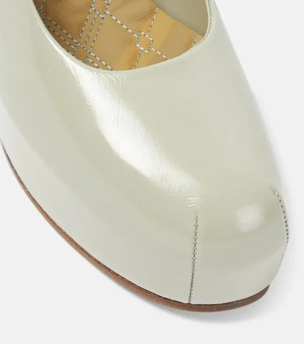 Burberry 130 Leather Platform Pumps