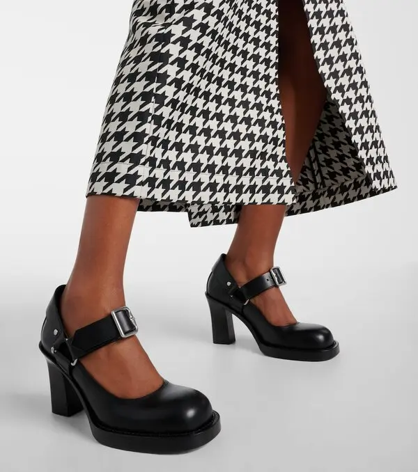 Burberry Leather Pumps With Buckle Fastening