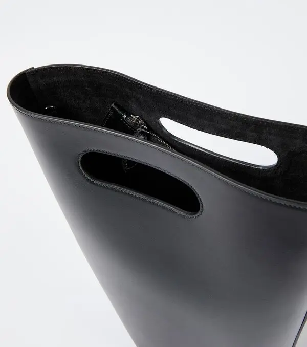 Alaïa Folded Leather Tote Bag - Black