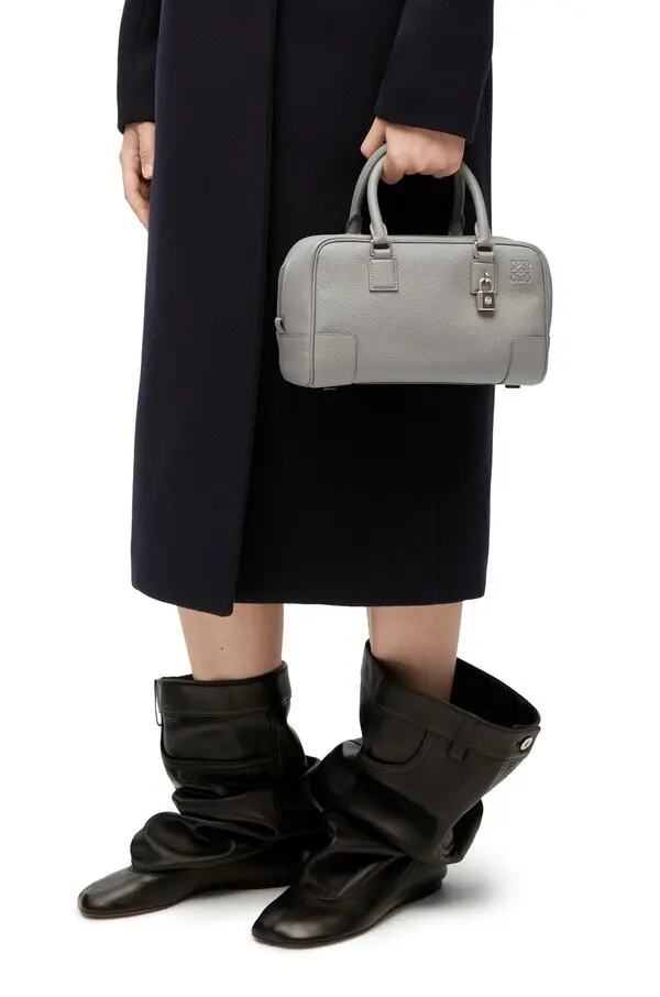 Loewe Amazona 23 Bag In Soft Grained Calfskin