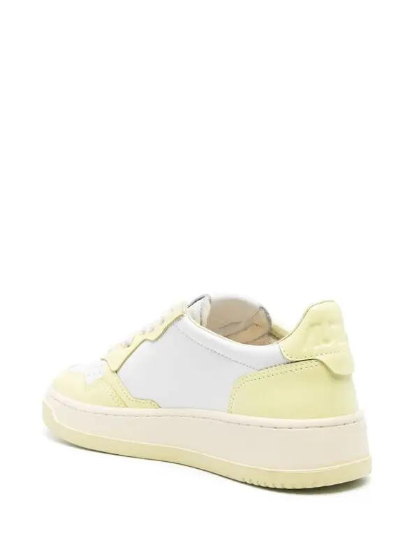 AUTRY Medalist Leather Sneakers - White