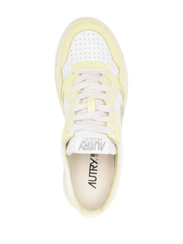AUTRY Medalist Leather Sneakers - White