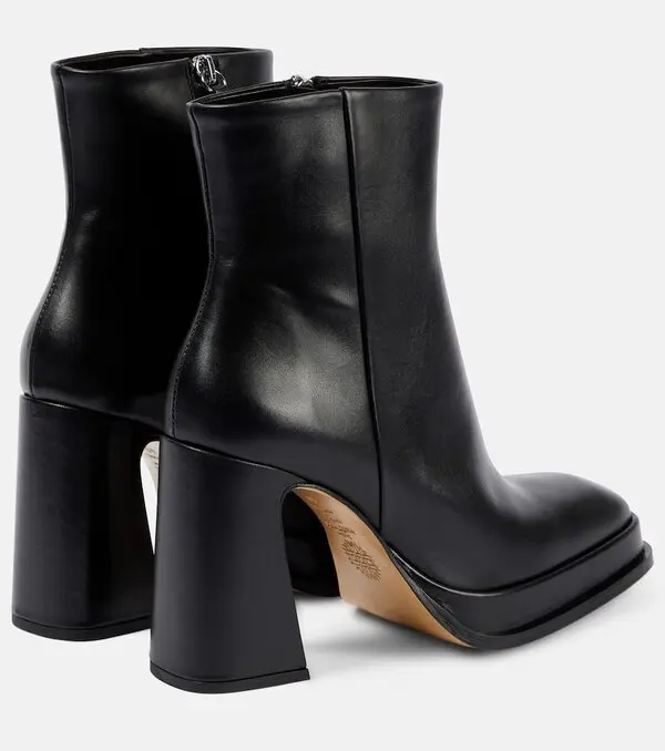 SOULIERS MARTINEZ Nova Chueca Leather Ankle Boots