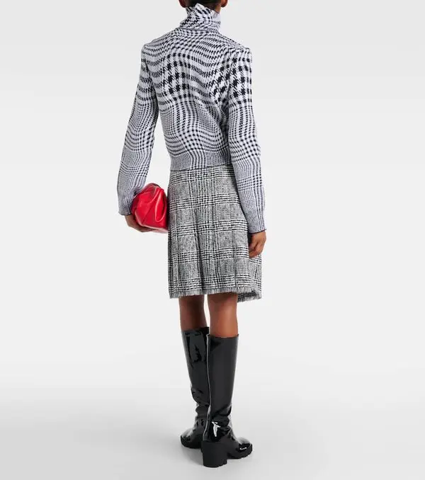 Burberry Houndstooth Wool-blend Turtleneck Sweater - Grey