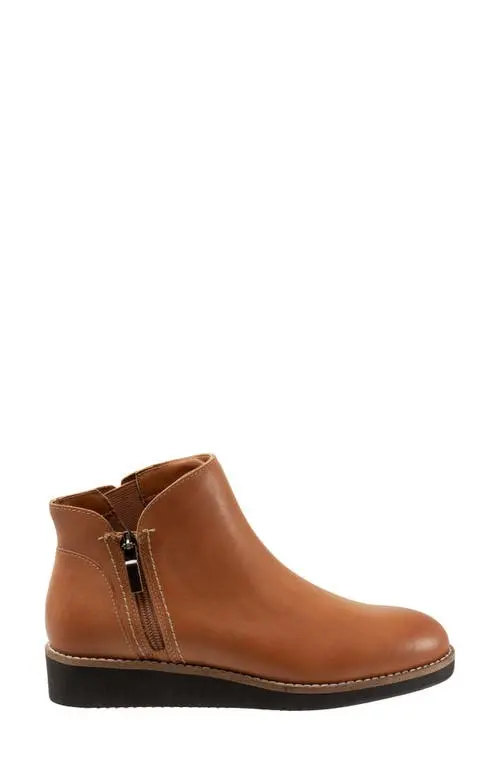 Softwalk Wesley Bootie - Luggage