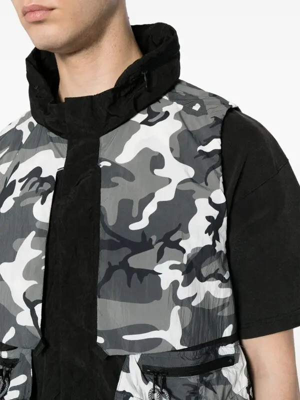 MOSTLY HEARD RARELY SEEN Camouflage-print Layered Gilet