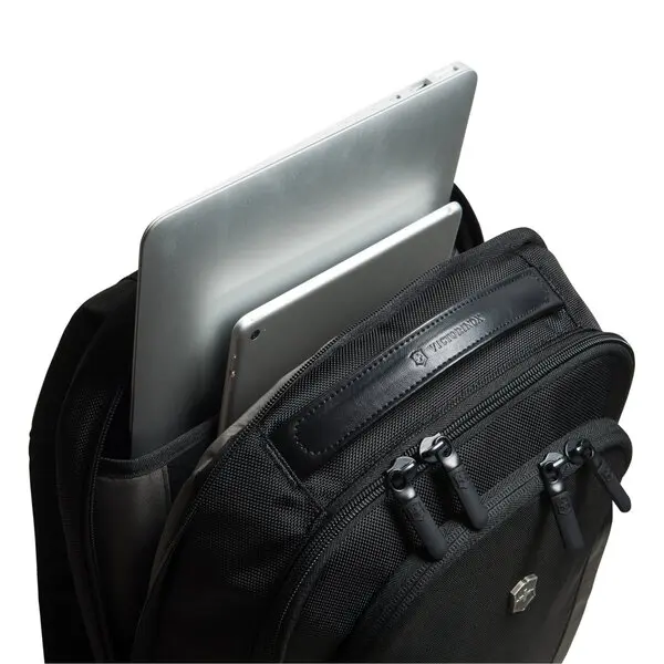 VICTORINOX Altmont Professional Compact Backpack