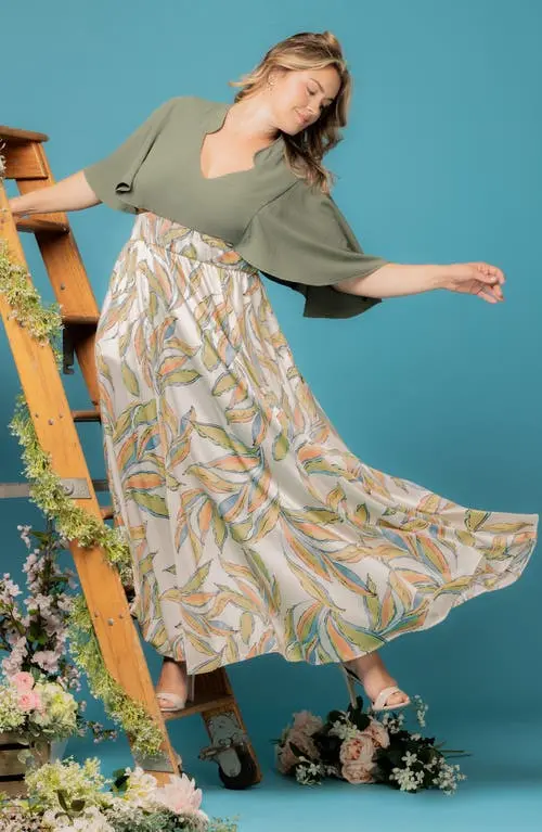 KIYONNA Avisa Flutter Sleeve Maxi Dress