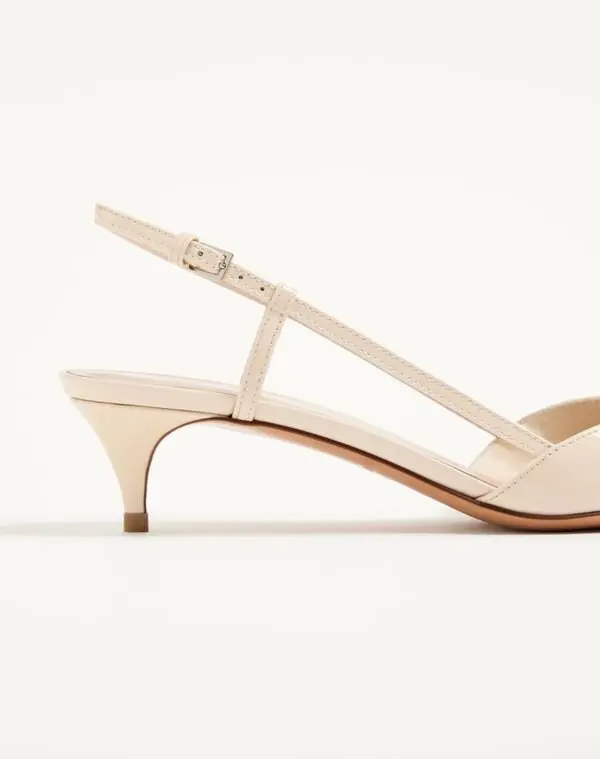Valentino Garavani Vlogo Slingback Pumps - Light Ivory