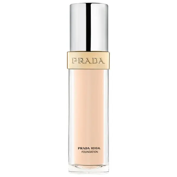 Prada Reveal Skin-optimizing Refillable Soft Matte Foundation - Lc5