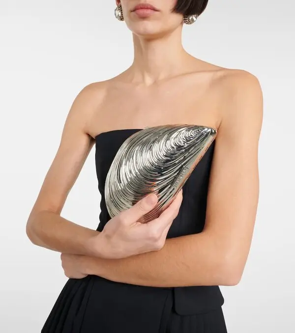 Simkhai Bridget Shell Clutch - Silver