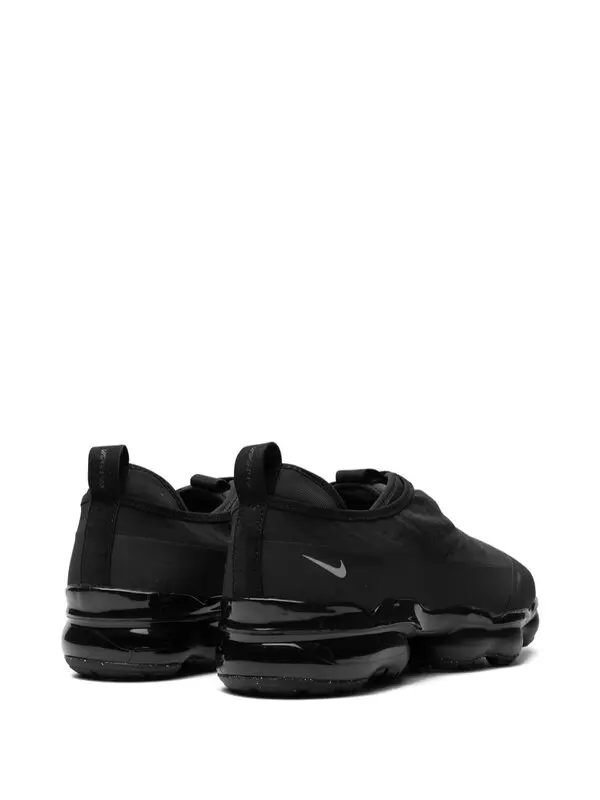 Nike Vapormax Moc Roam Triple Sneakers