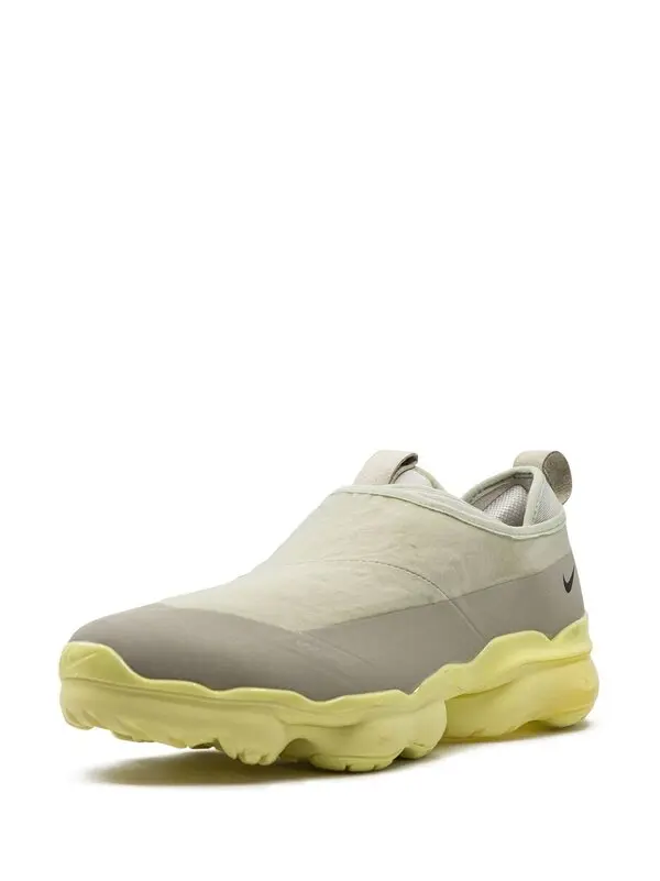 Nike Vapormax Moc Roam Sneakers