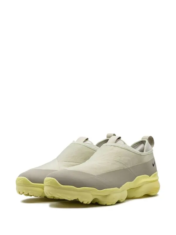 Nike Vapormax Moc Roam Sneakers