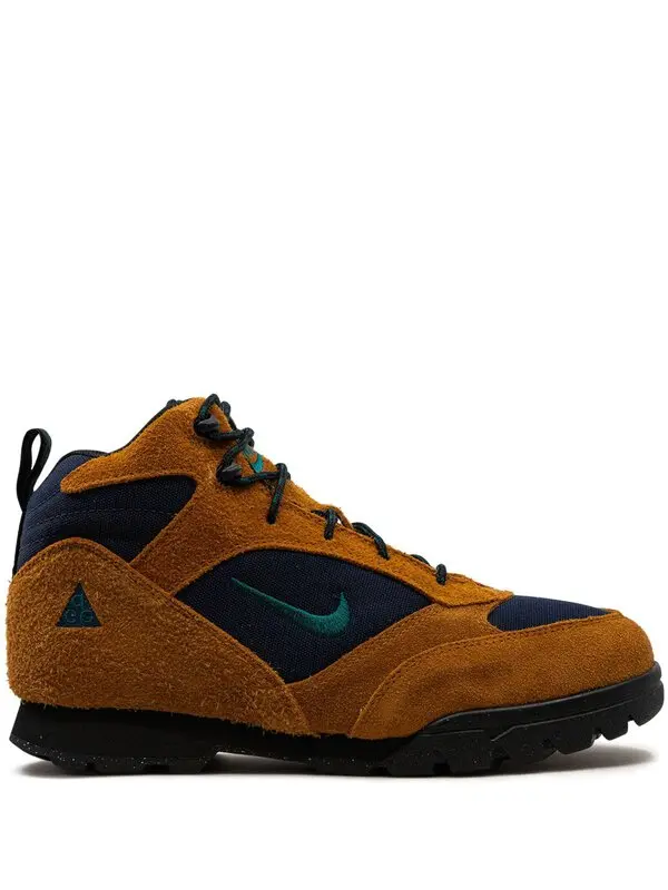 Nike Torre Mid Sneakers - Brown
