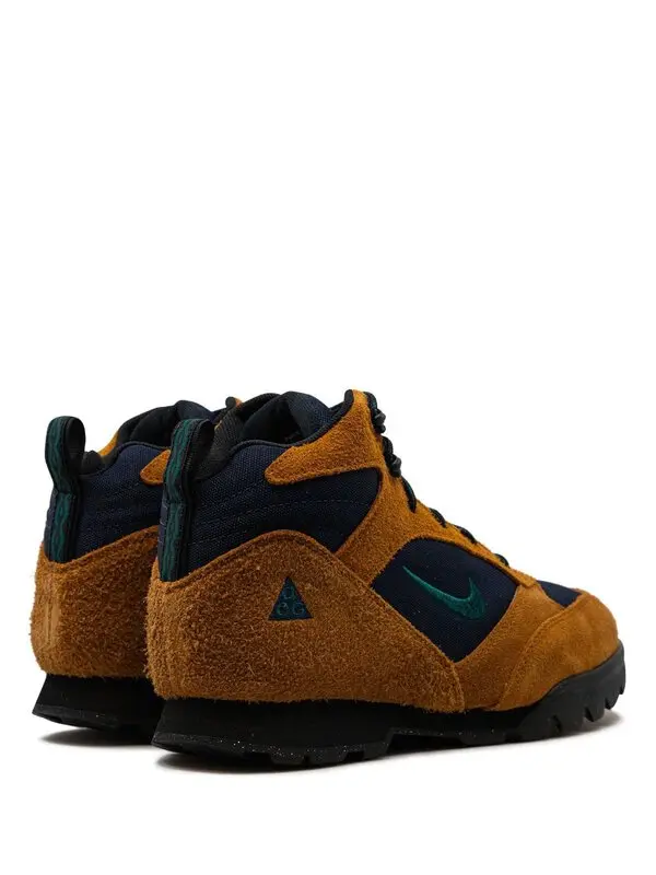 Nike Torre Mid Sneakers - Brown