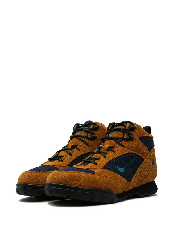 Nike Torre Mid Sneakers - Brown