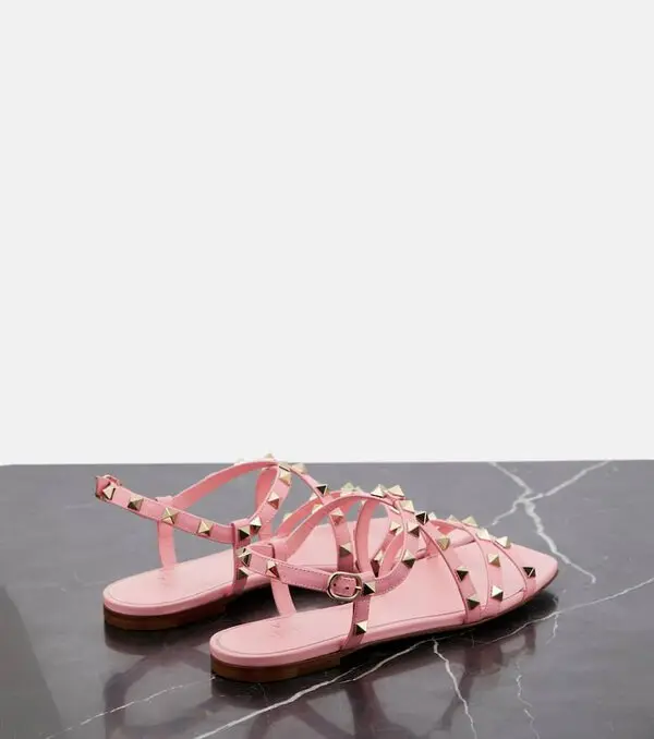 Valentino Garavani Rockstud Leather Sandals - Pink
