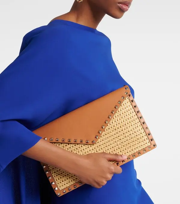 Valentino Garavani Rockstud Large Raffia Clutch