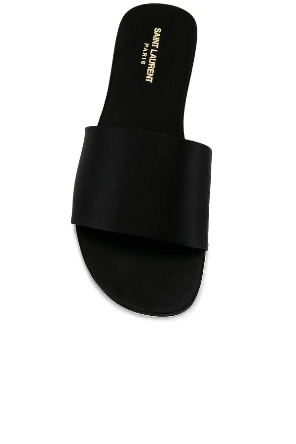 Saint Laurent Tail 05